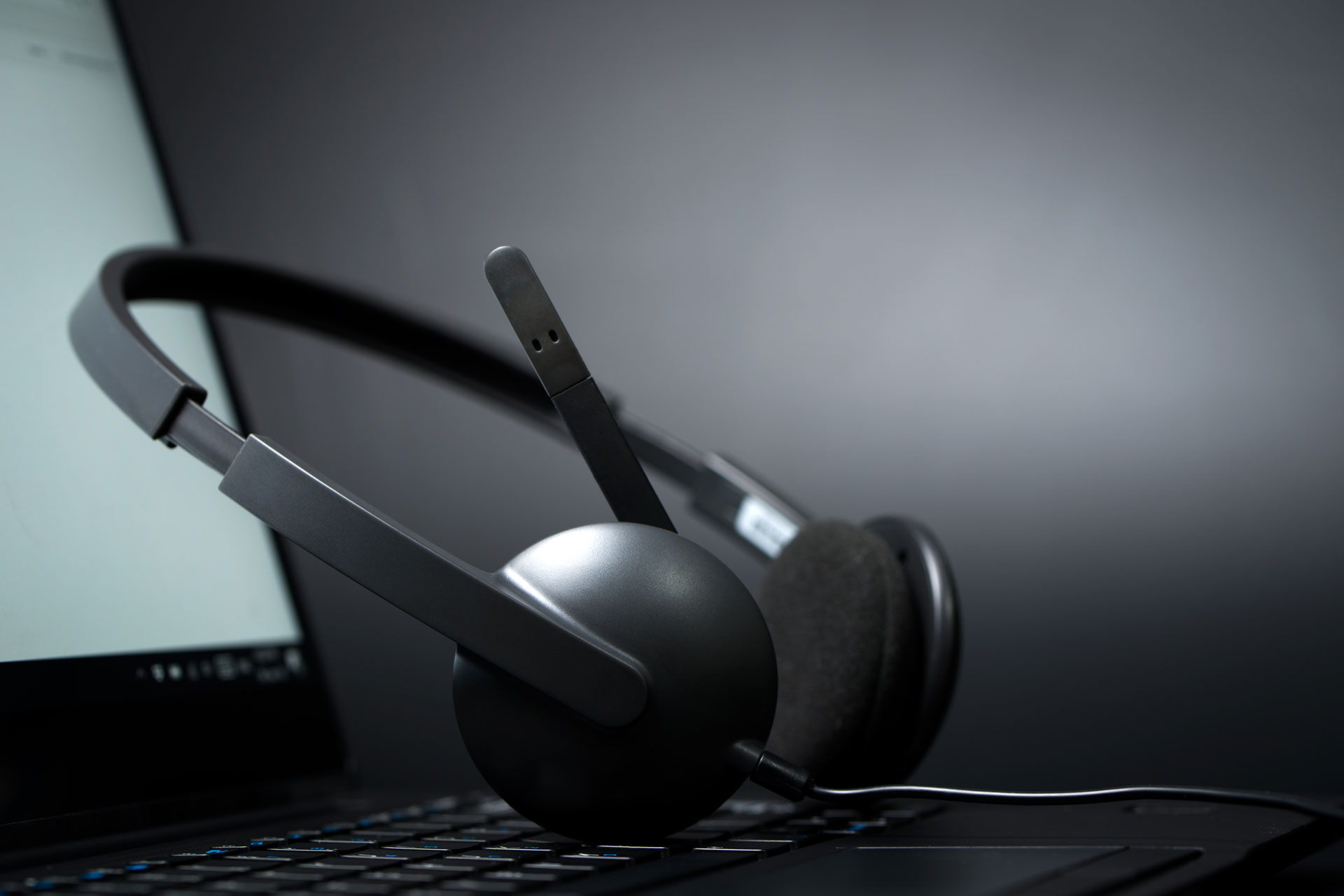 Leveraging Modern Contact Center Cloud Services - Infinite Green Leveraging Modern Contact Center Cloud Services - Infinite Green